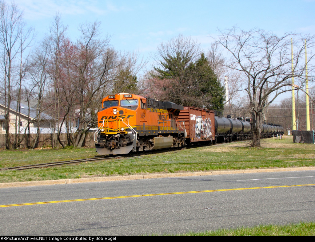 BNSF 5834